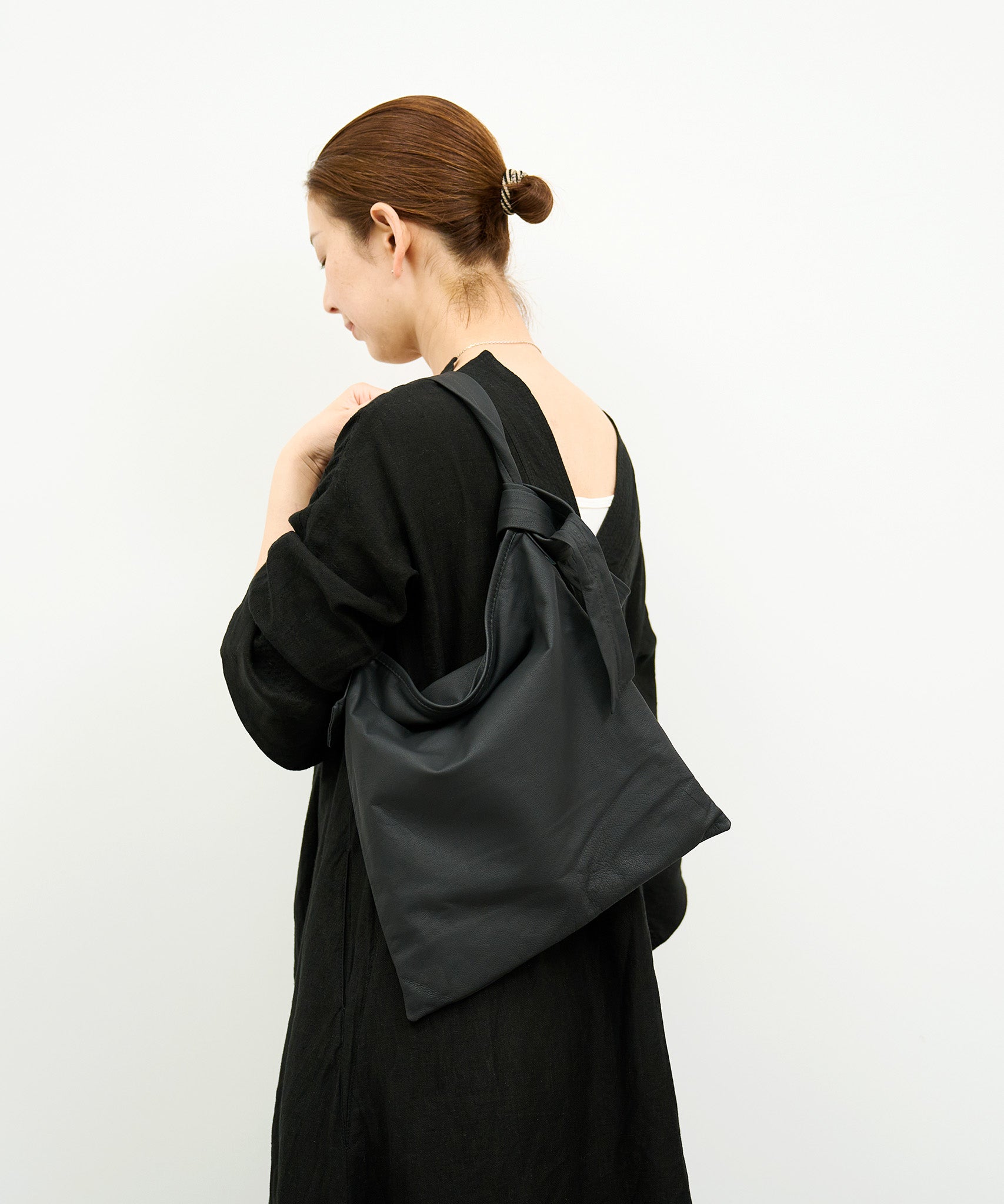 【REN / Tokyo 】Adjustable Goat Leather Shoulder Bag - Soft, Square ...